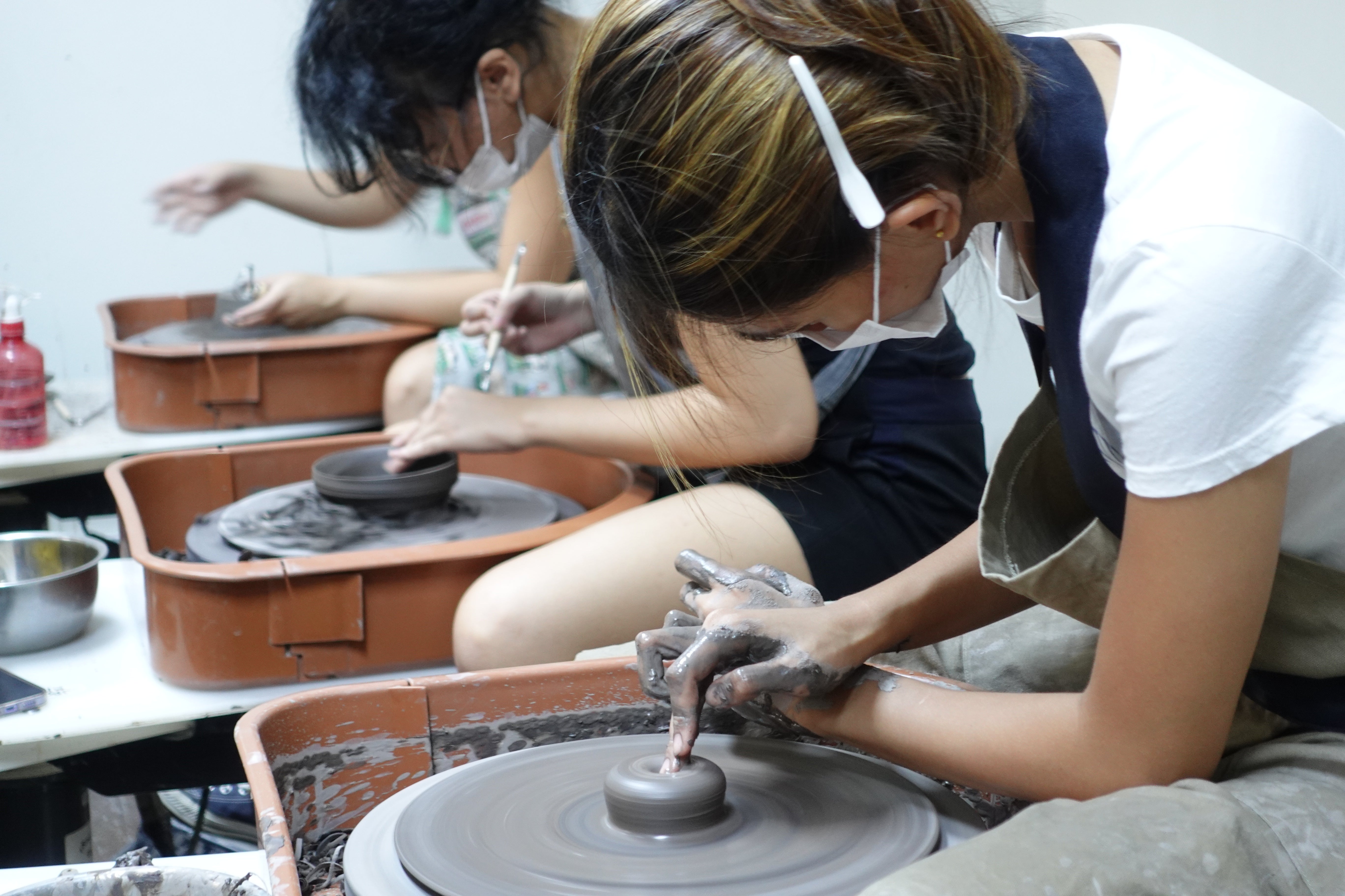 Pottery Wheel Class – Tahanan Pottery Shop